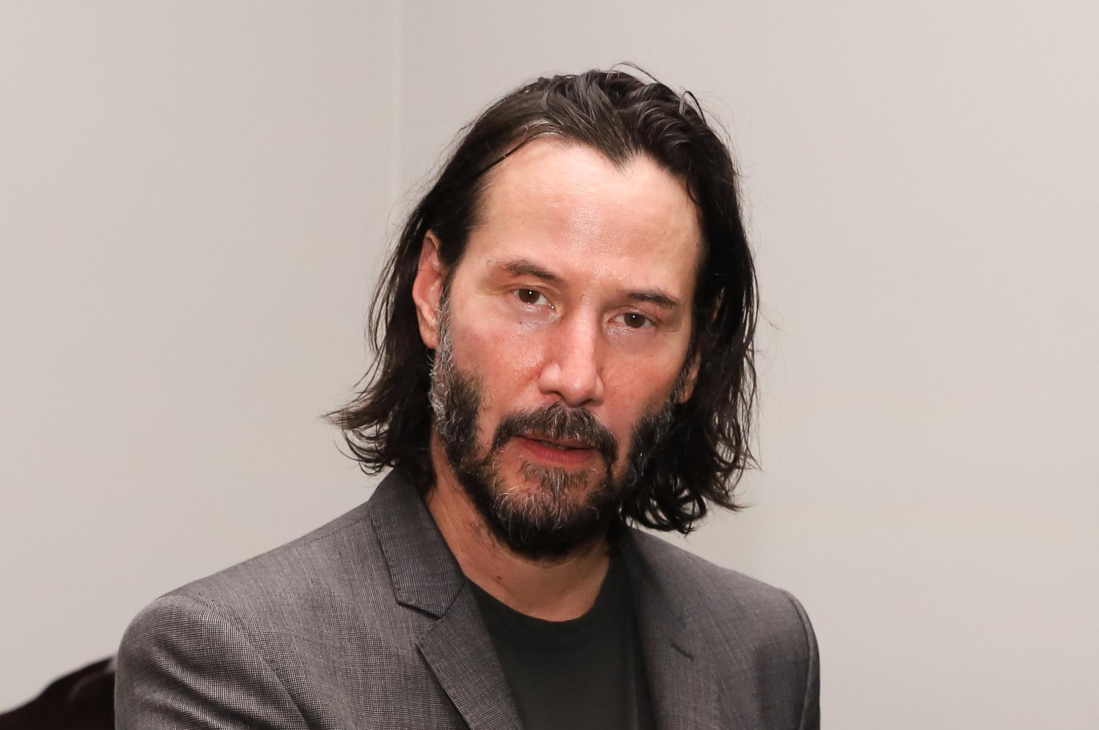 Keanu Reeves Net Worth: A Deep Dive into the Actor's Wealth, Early Life ...